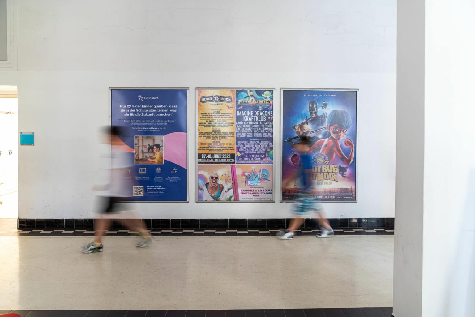 Plakatwerbung an Schulen & Universitäten in Wien & Österreich